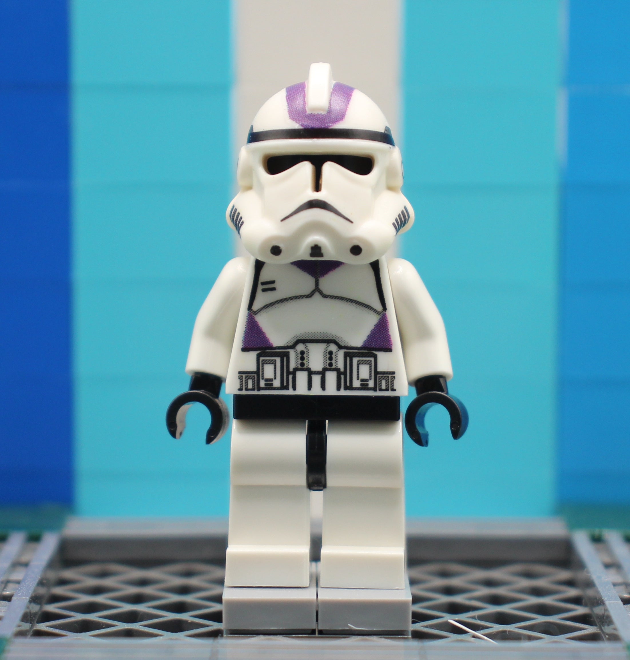 Classic P2 OG-Purple Trooper – MinifigMilitia